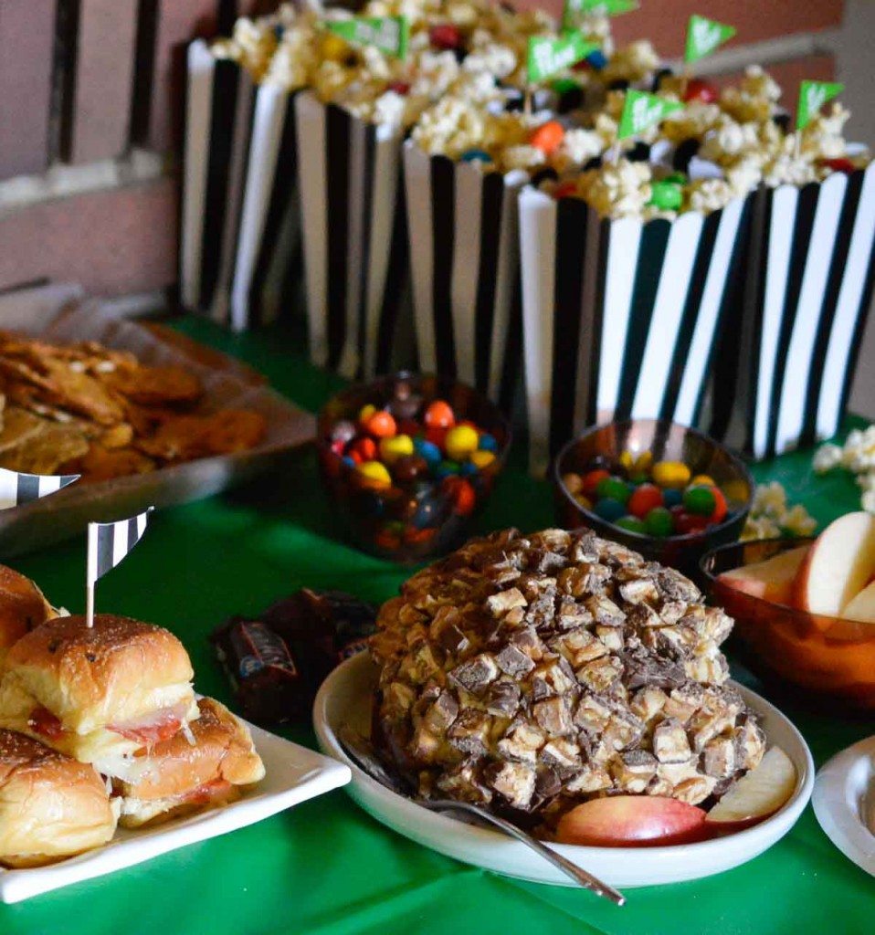 Sweet Snickers Cheese Ball - WonkyWonderful