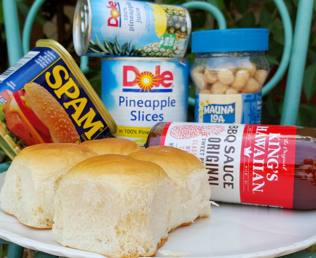 Pineapple Coconut Hawaiian Sweet Rolls - WonkyWonderful