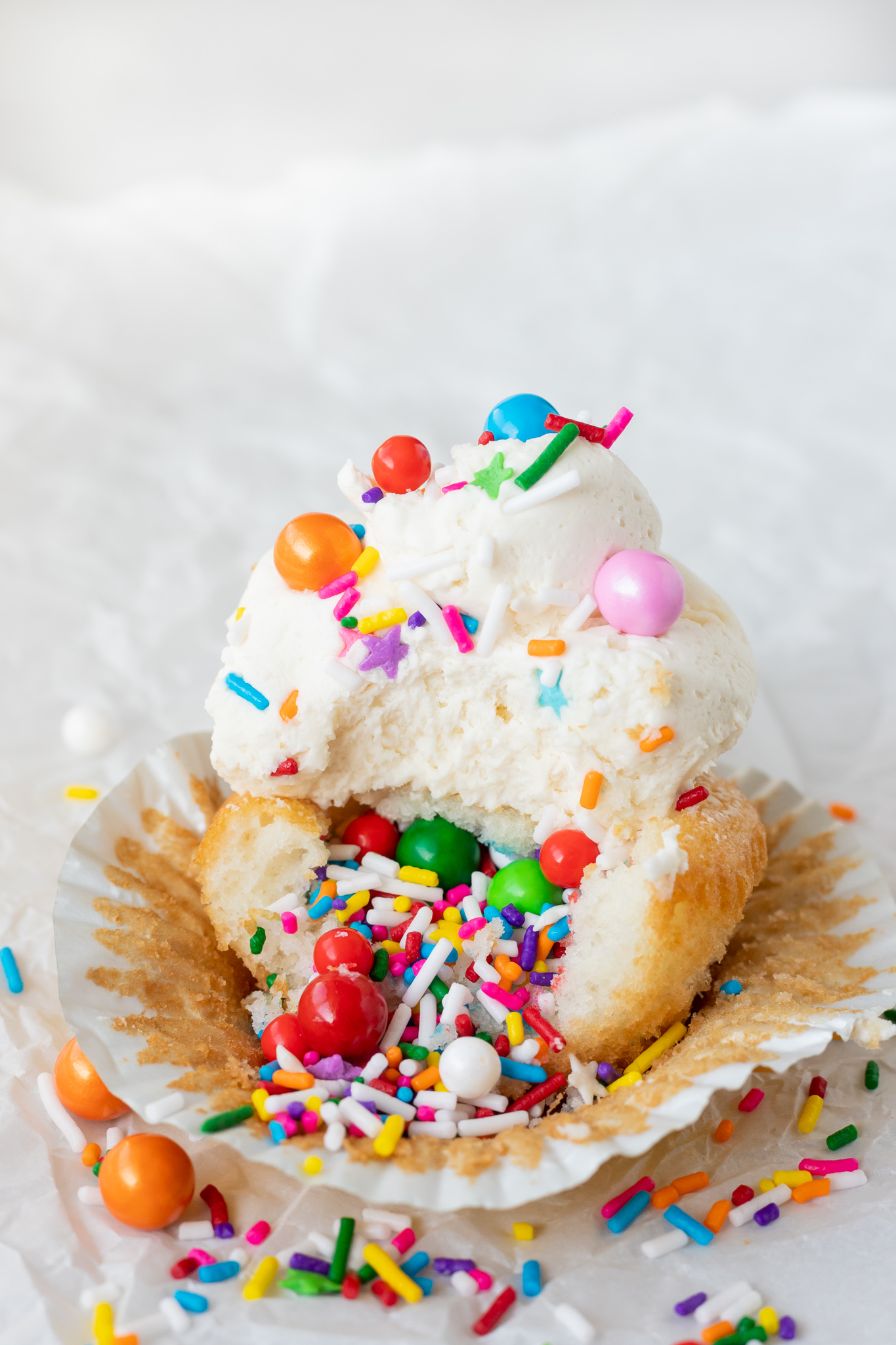 Piñata Cupcakes - WonkyWonderful
