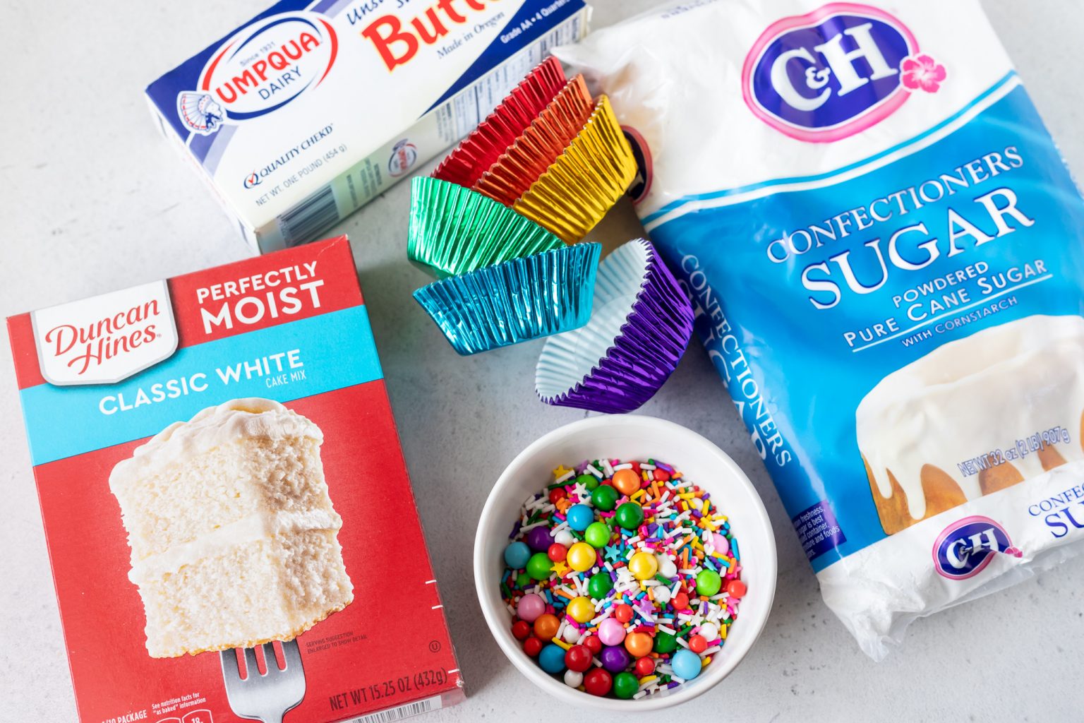Piñata Cupcakes - WonkyWonderful