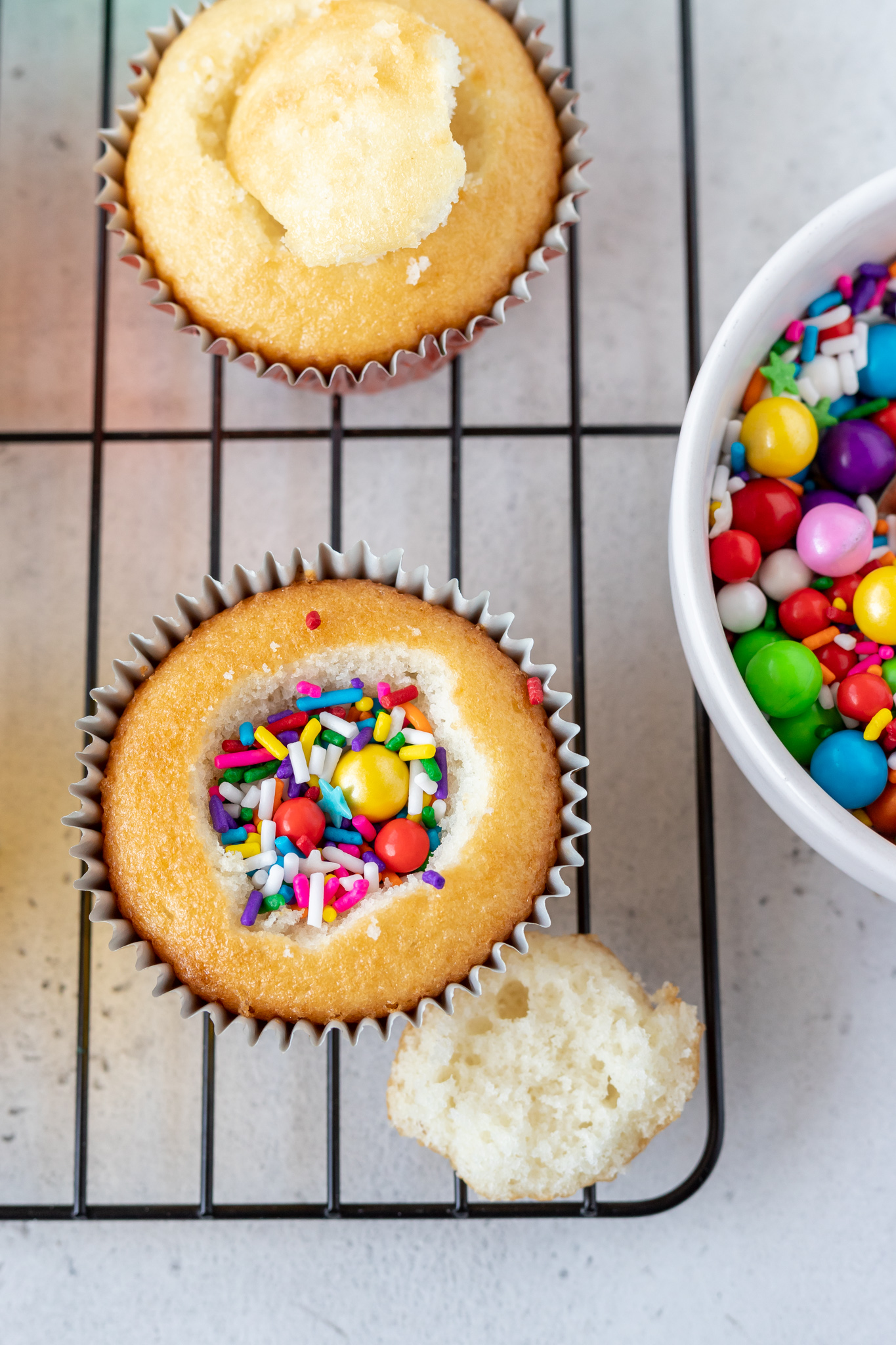Piñata Cupcakes - WonkyWonderful